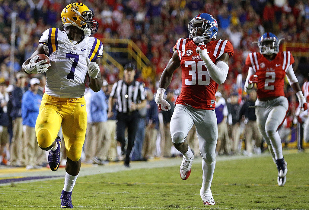 LSU jumps six spots in Top 25 poll after win over Ole Miss | wwltv.com